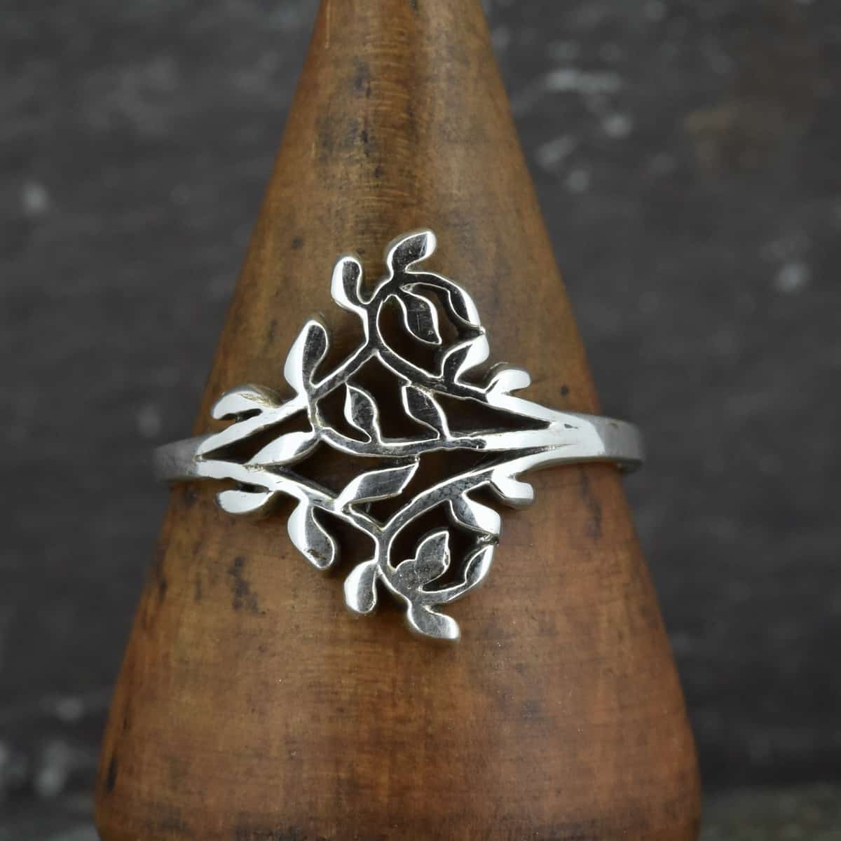 Silver Leaf Ring - Royal Mile Silver