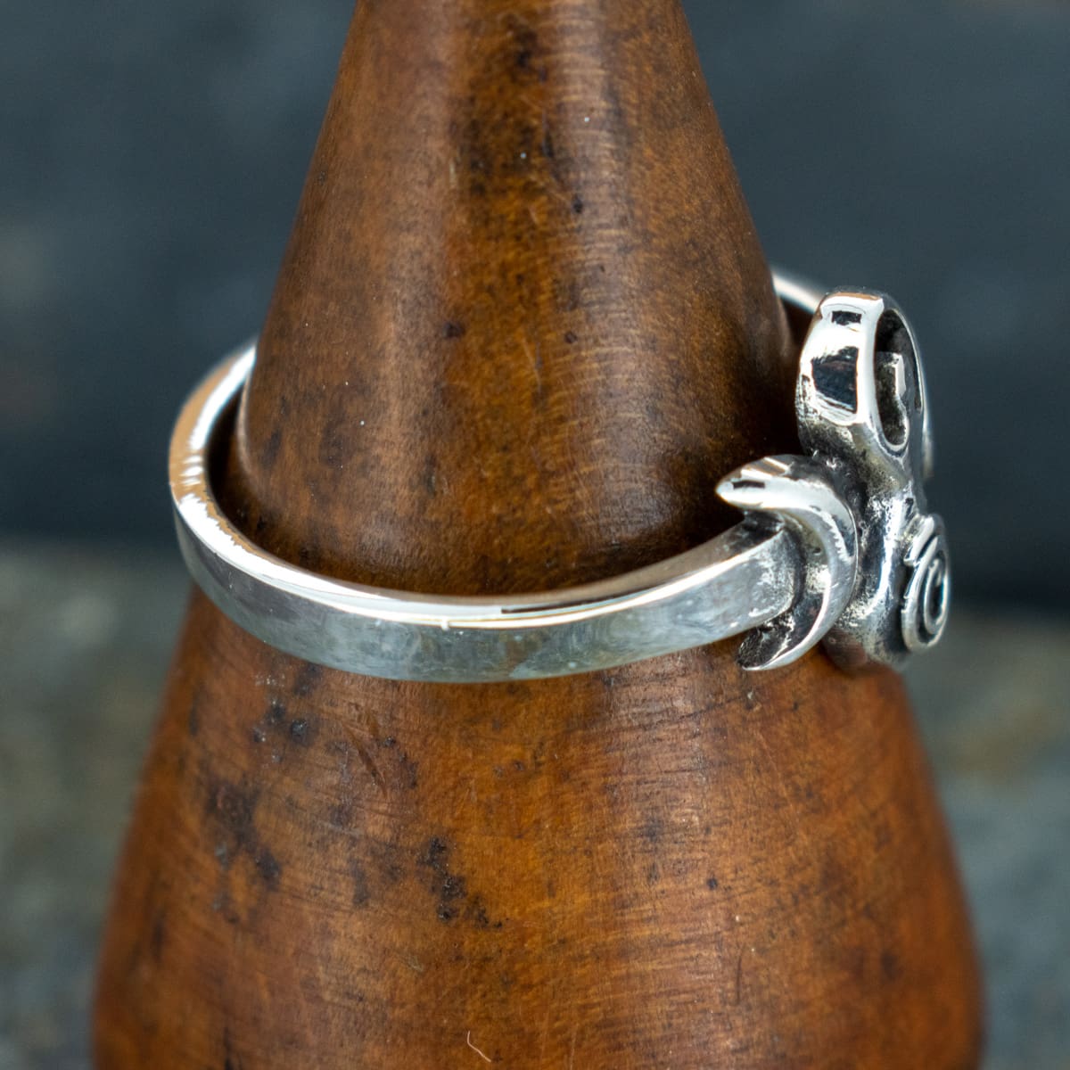 Goddess Moon Ring - Royal Mile Silver